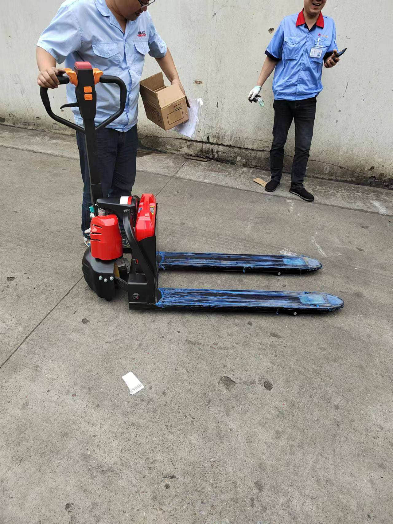SY30 Li-Ion Powered Mini Walkie Pallet Truck - Electric forklift ...